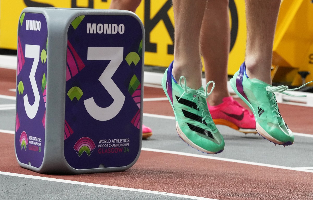 Athletics Equipment | Mondo Spa